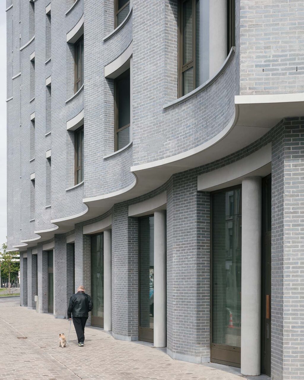 Urban apartment building by Bovenbouw Architectuur in the Antwerp ...