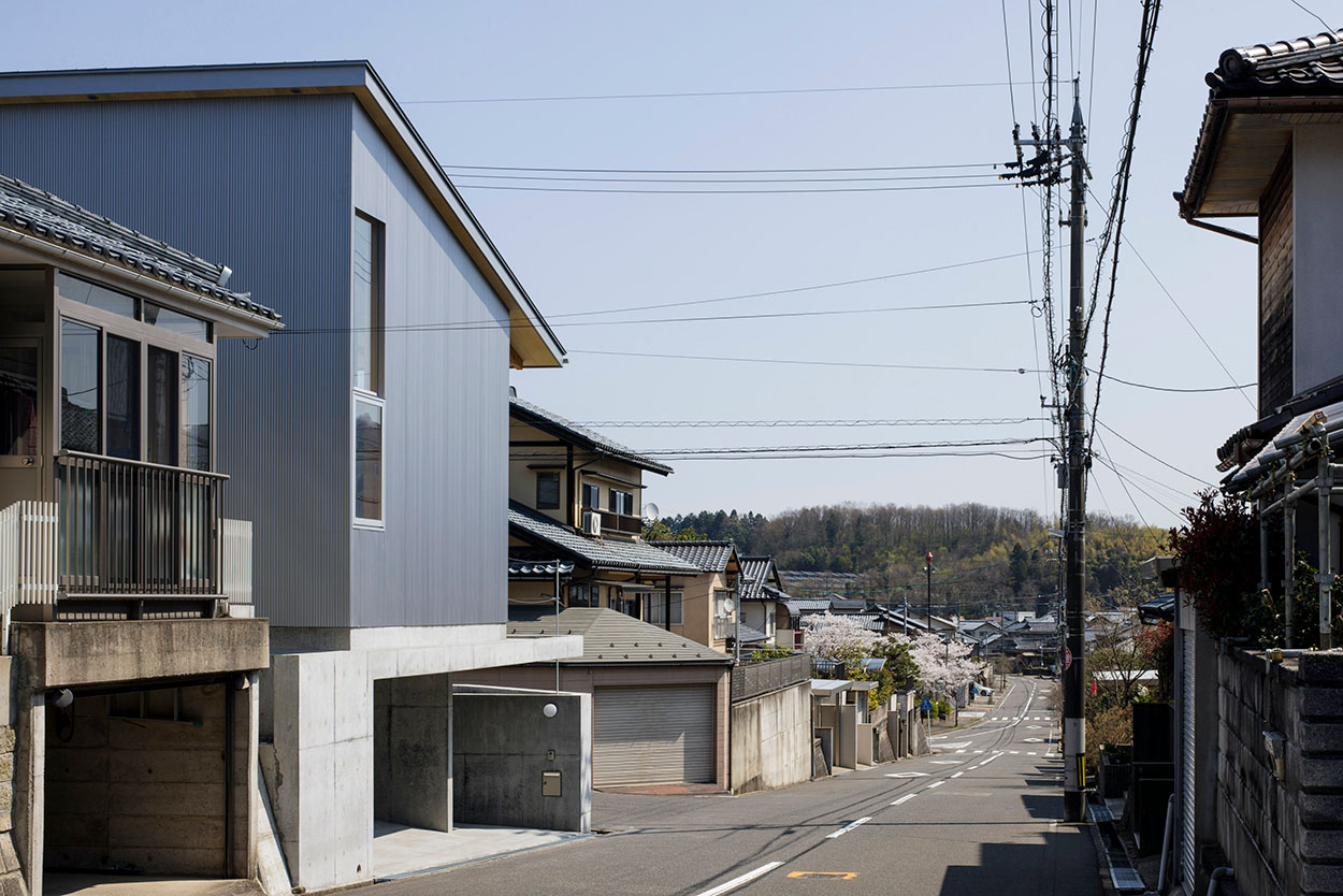House in Fukui City, Japan by Mizukami Architects | Contemporary Design ...