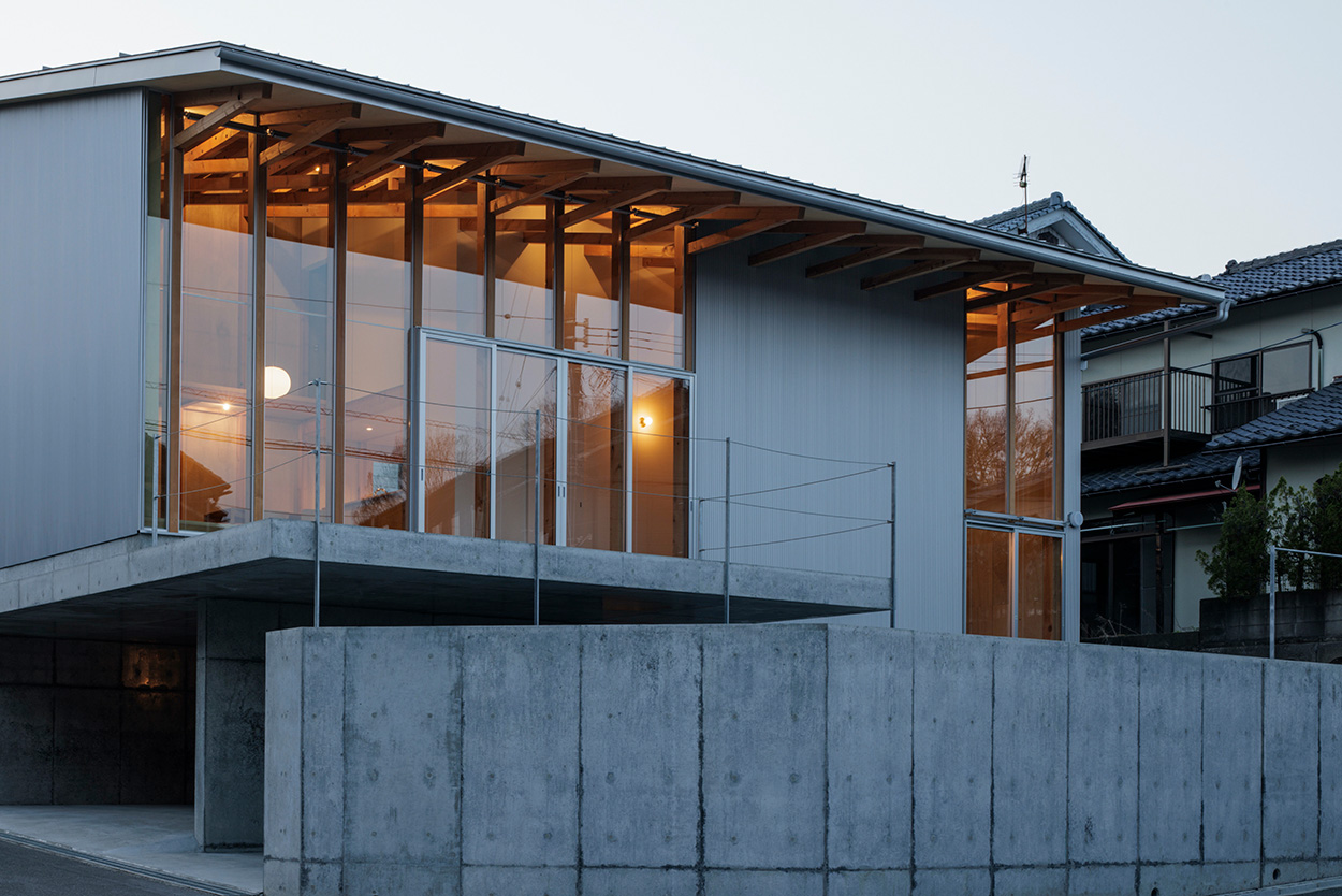 House in Fukui City, Japan by Mizukami Architects | Contemporary Design ...